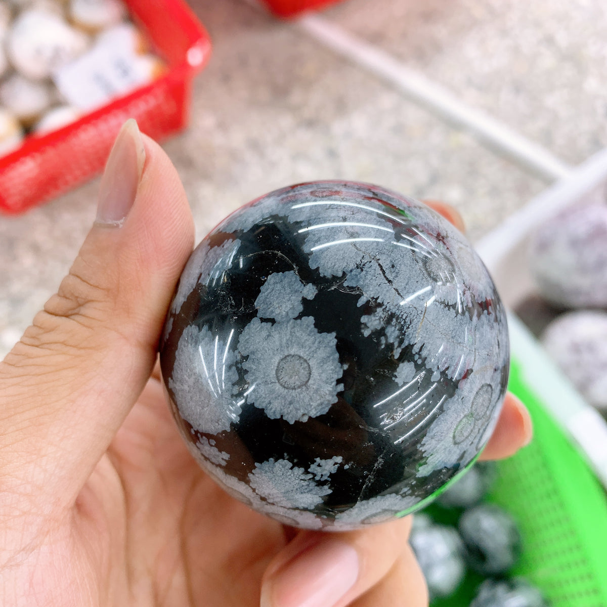 snowflake sphere，$70 a kilo – Yixiang Crystal wholesale